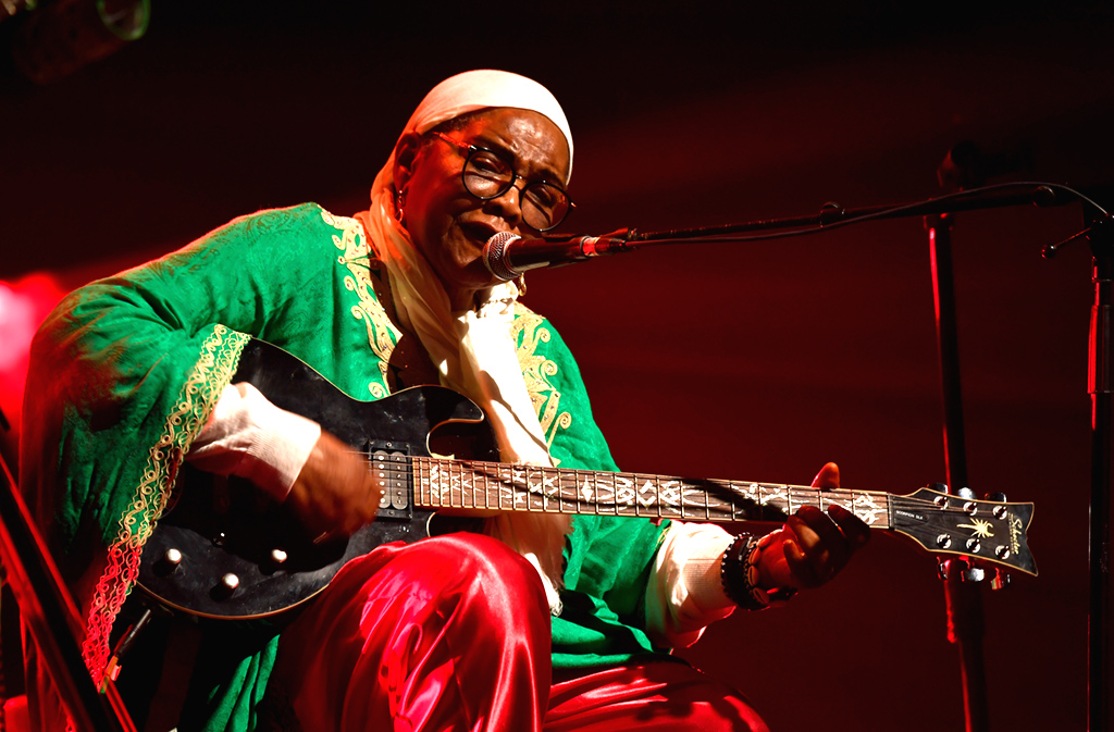 [Vidéo] Hasna El Becharia : la pionnière