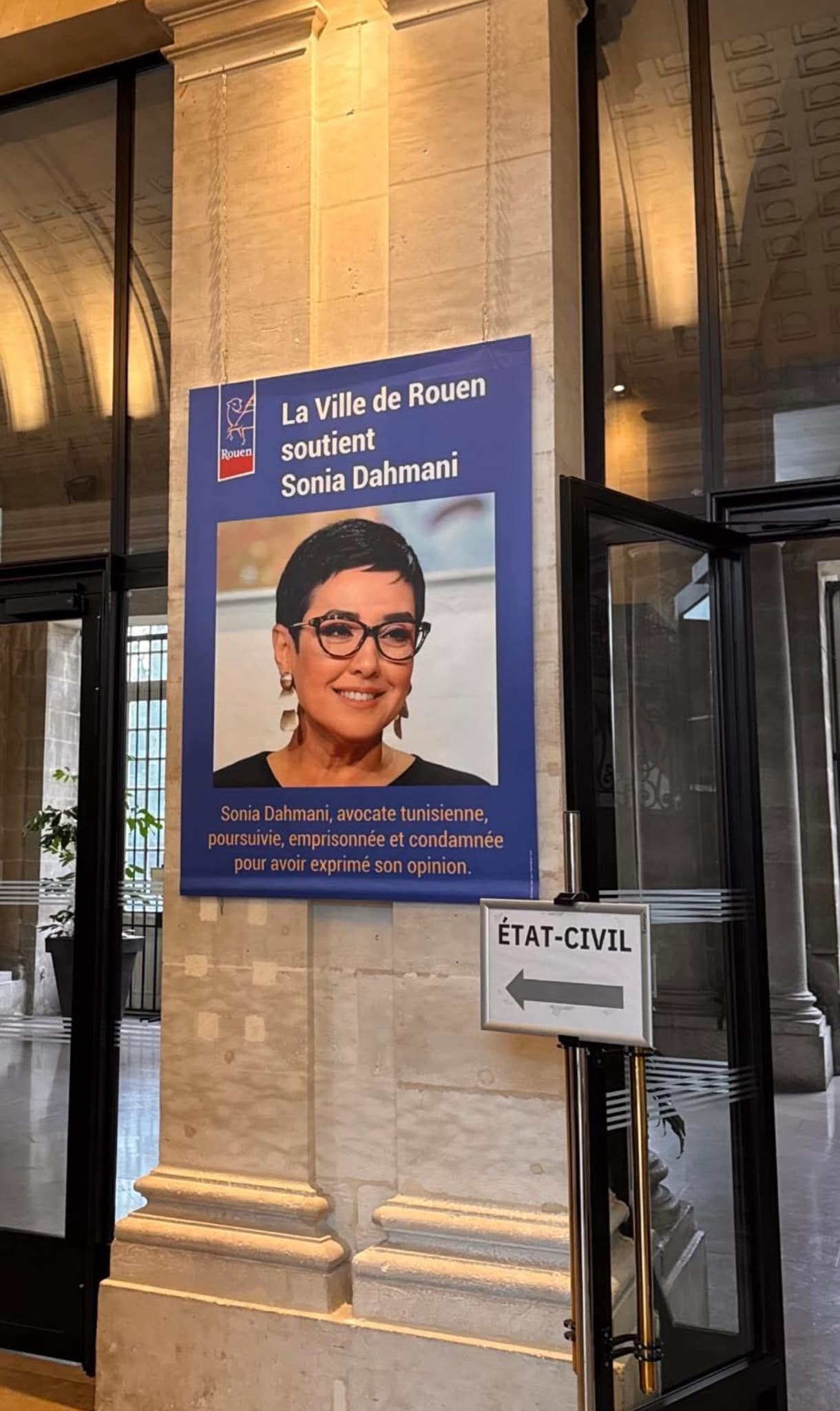 Des mairies françaises soutiennent l’avocate Sonia Dahmani